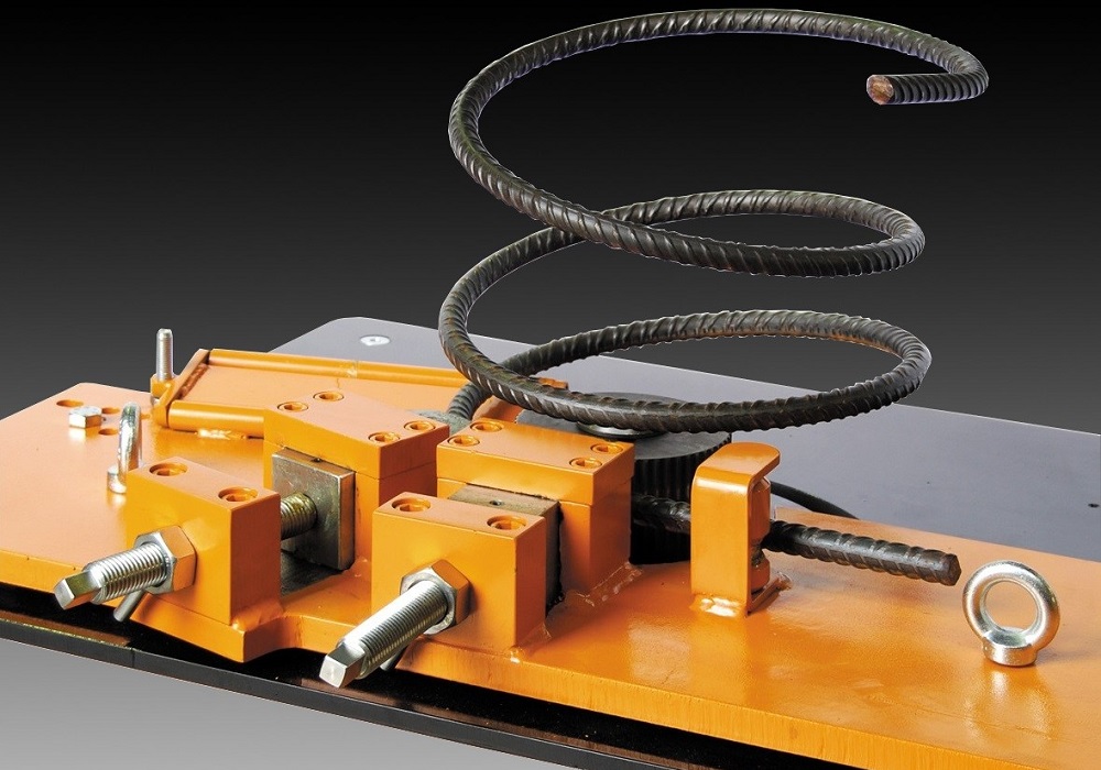 Dobladora de varilla P55 - Serie SEIM para habilitado de acero en obra